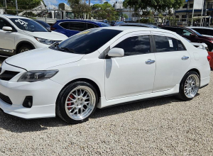 Toyota Corolla Básico 2012 en Santo Domingo Oeste