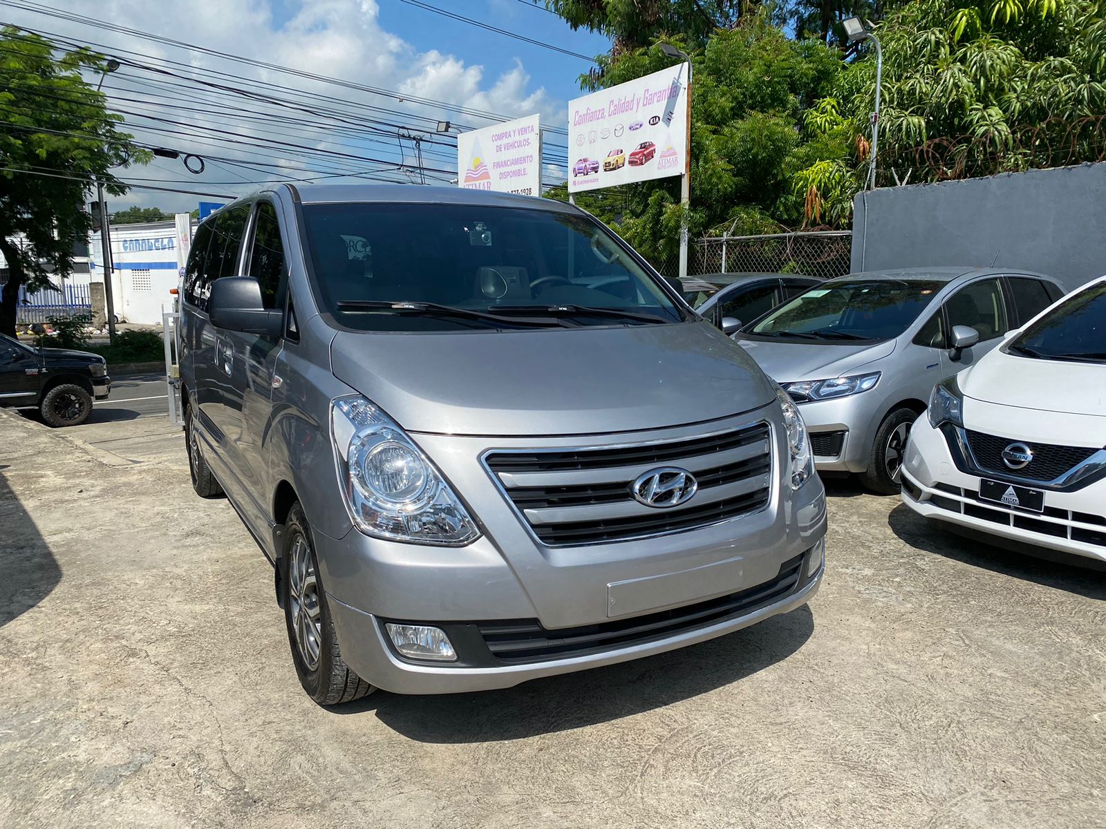 Hyundai Grand Starex Básico 2018 en Santo Domingo Oeste