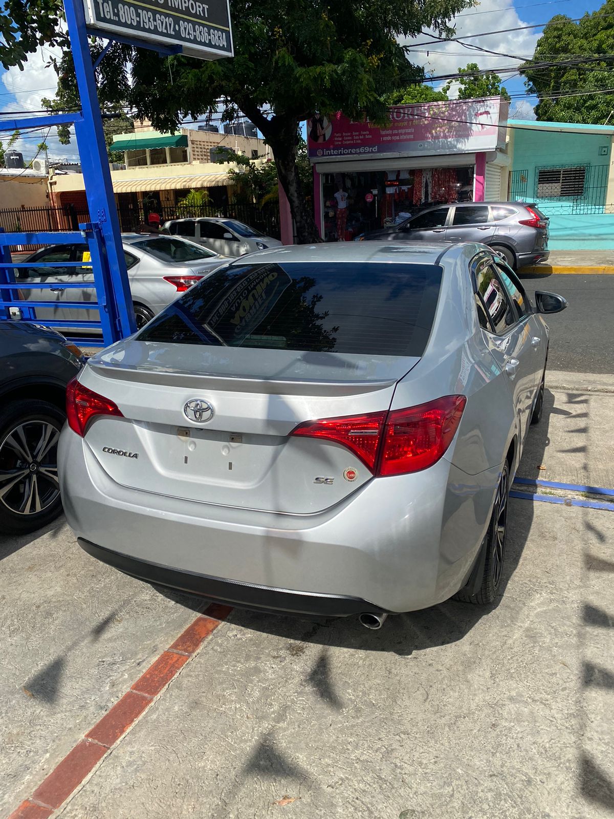Toyota Corolla SE Saloon 2018 en Santo Domingo