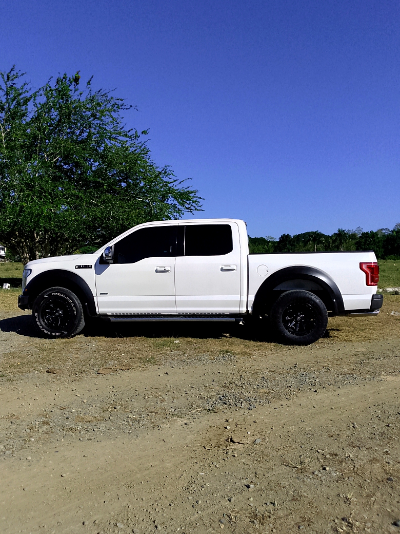 Ford F150 Lariat 2017 en San Francisco de Macoris