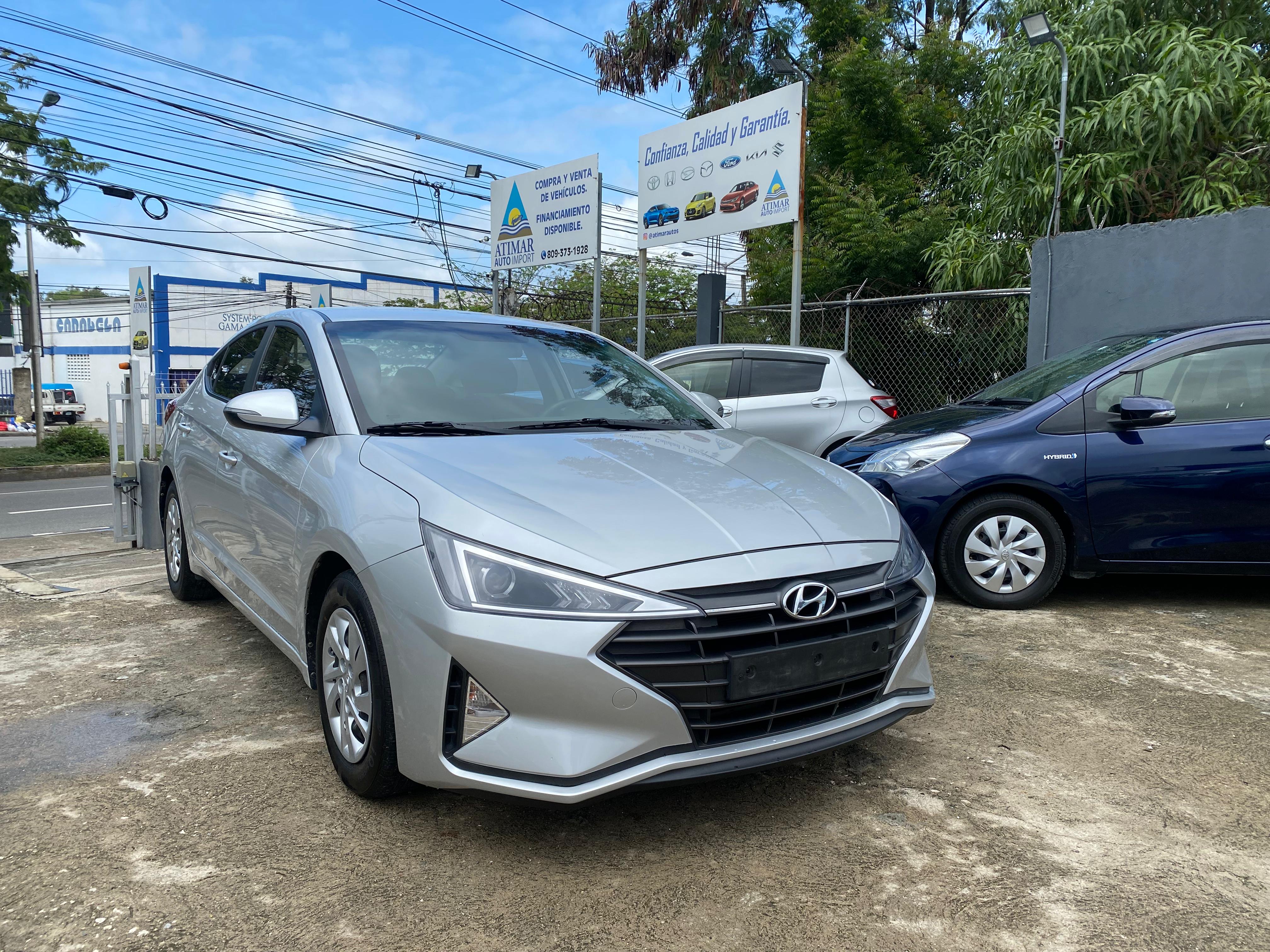 Hyundai Avante LPI 2019 en Santo Domingo Oeste