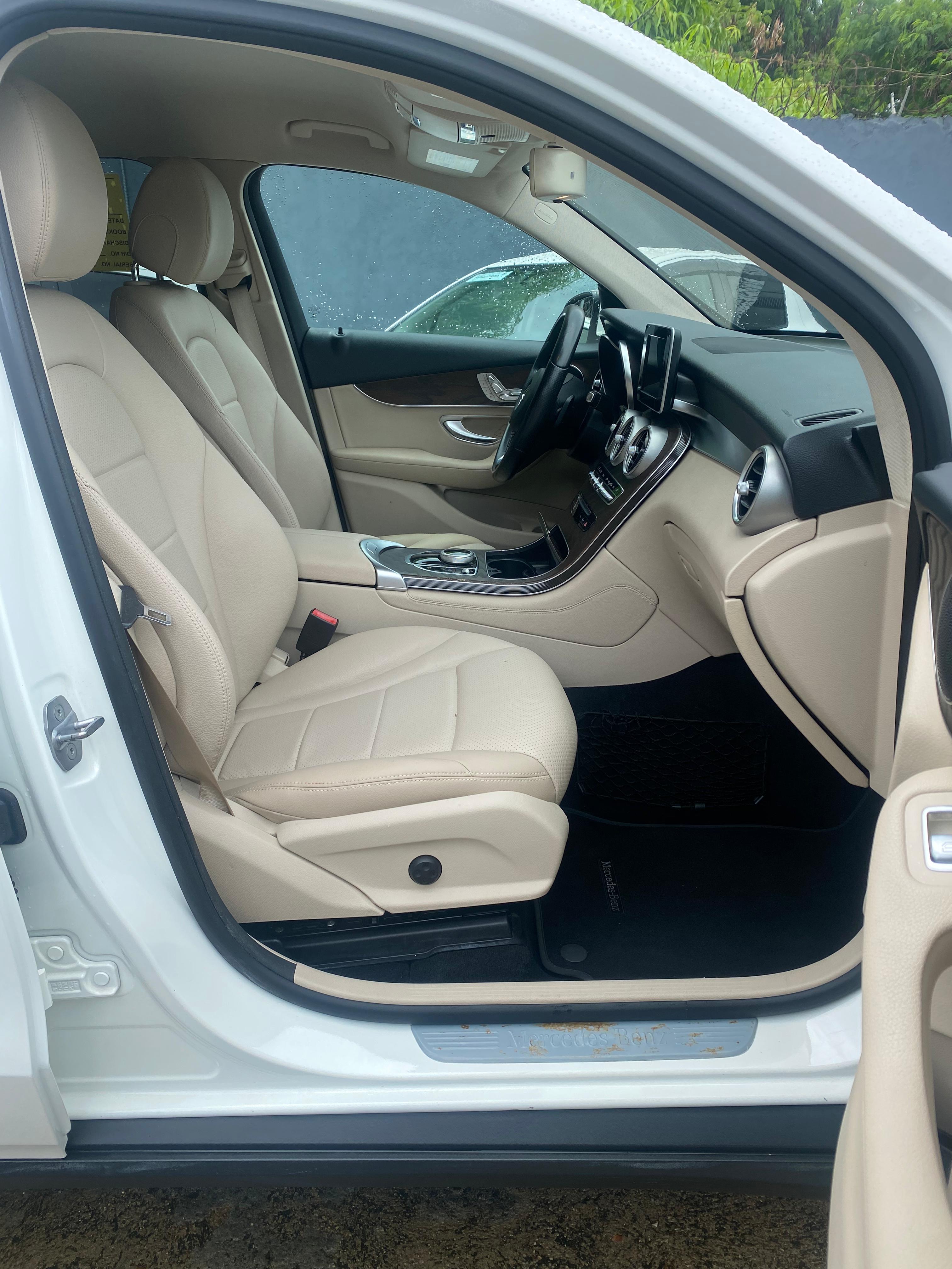 Mercedes-Benz Clase C 300 2018 en Santo Domingo Oeste