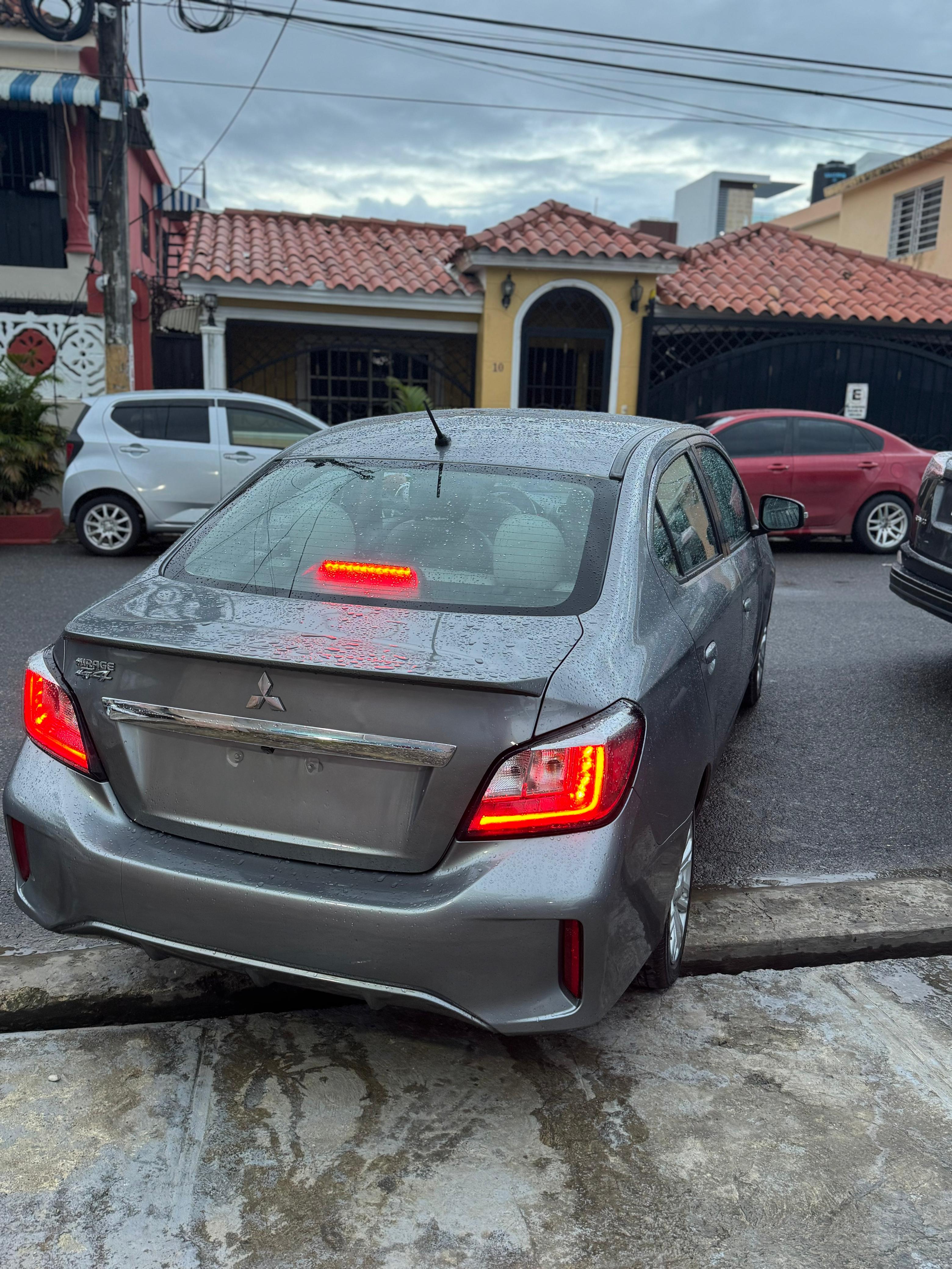Mitsubishi Mirage G4 LE 2021 en Santo Domingo Este